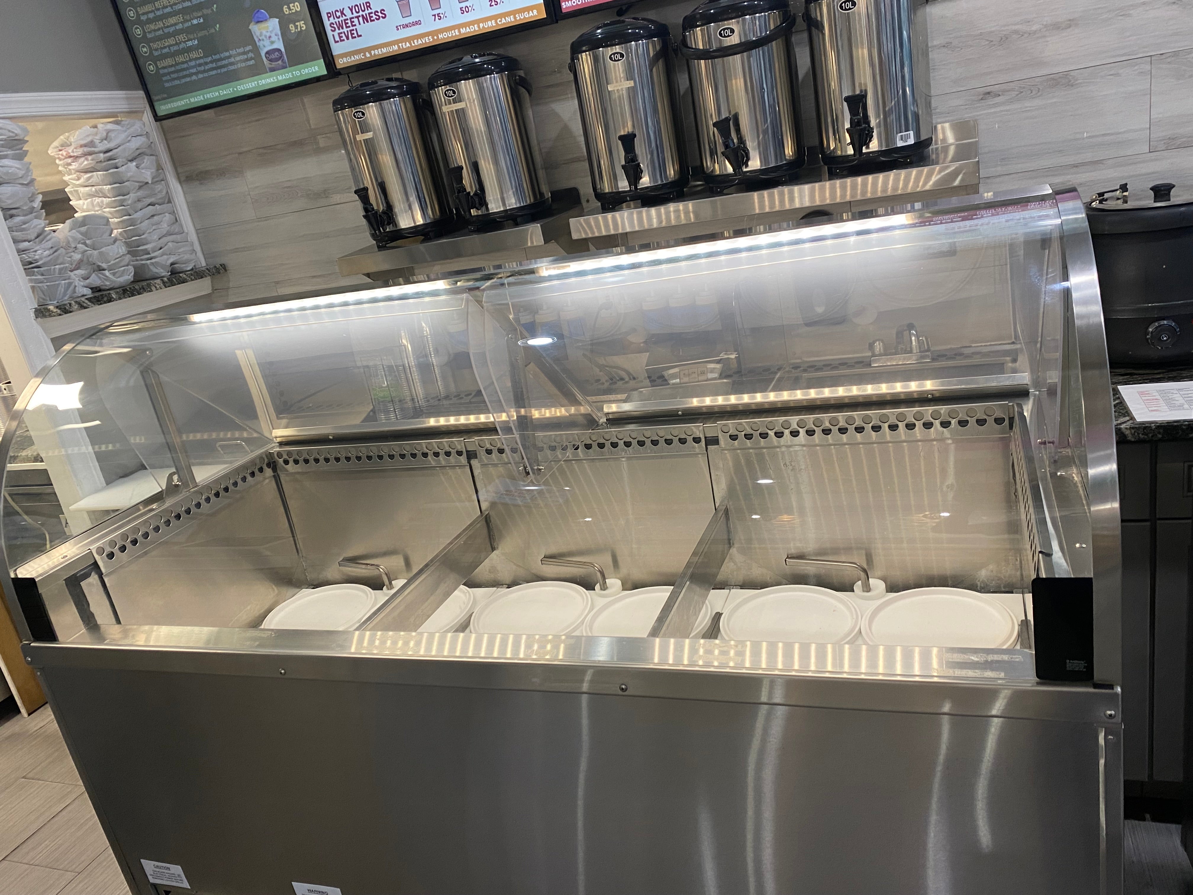 Nelson 12 Can High Visibility Dipping Freezers Cabinet